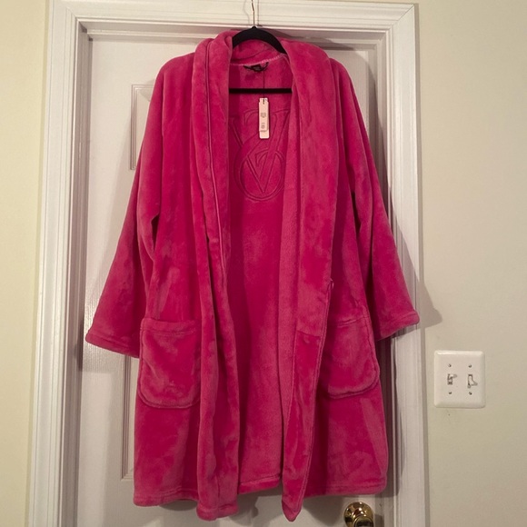 Victoria's Secret | Intimates & Sleepwear | Nwt Hot Pink Fluffy ...